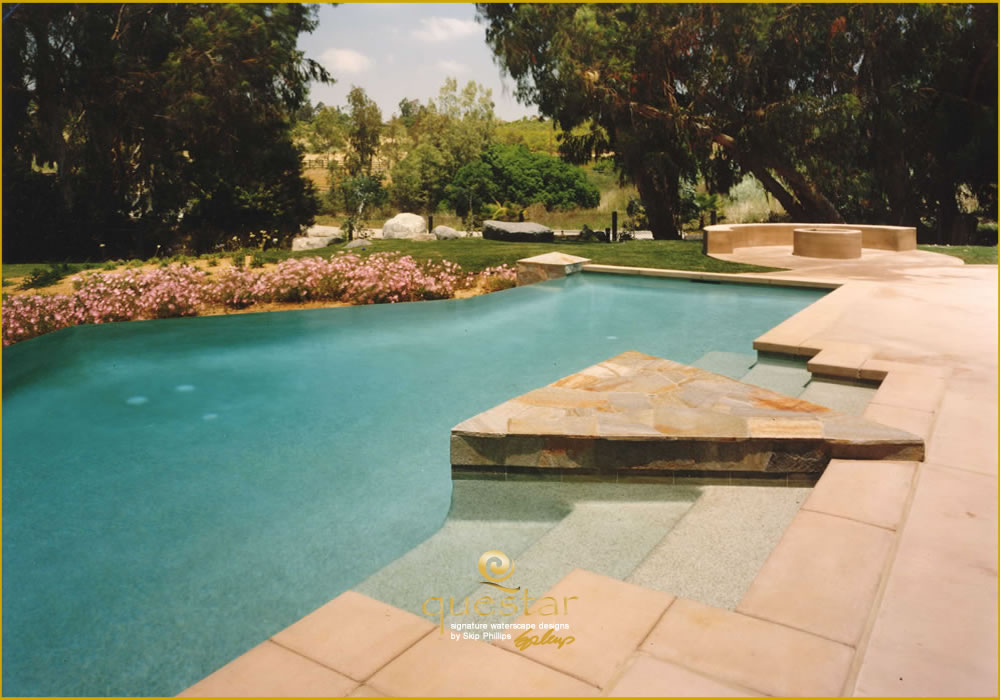 1990s Gallery of International Vanishing Edge Pool Designer Skip Phillips